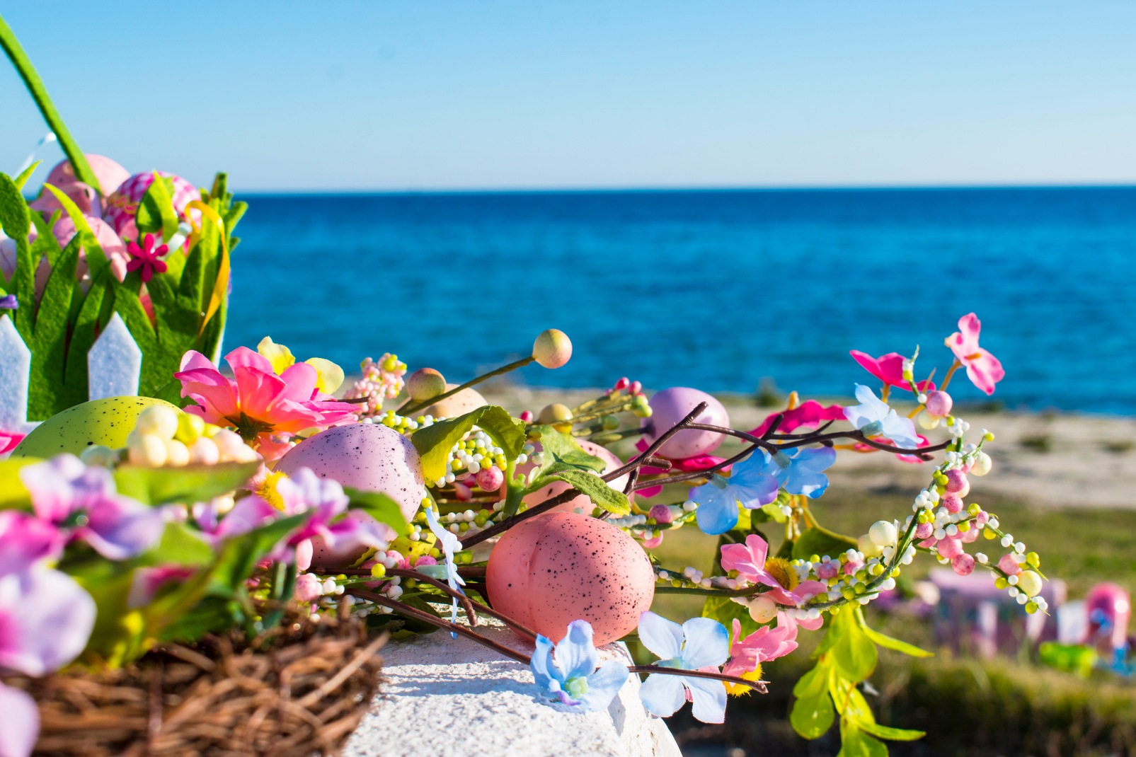 5 Easter Activities To Enjoy On Your Monterey Boat | Monterey Boats