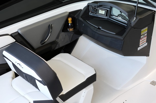 218SS 2025 | Monterey Boats