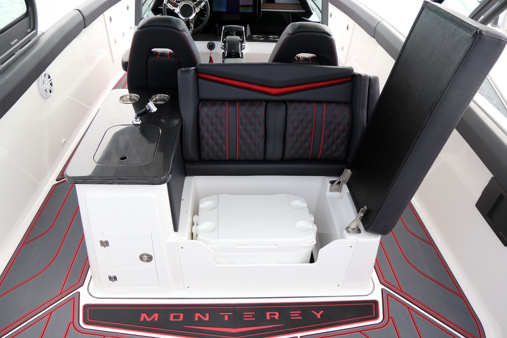 ELITE 30 OB 2025 | Monterey Boats