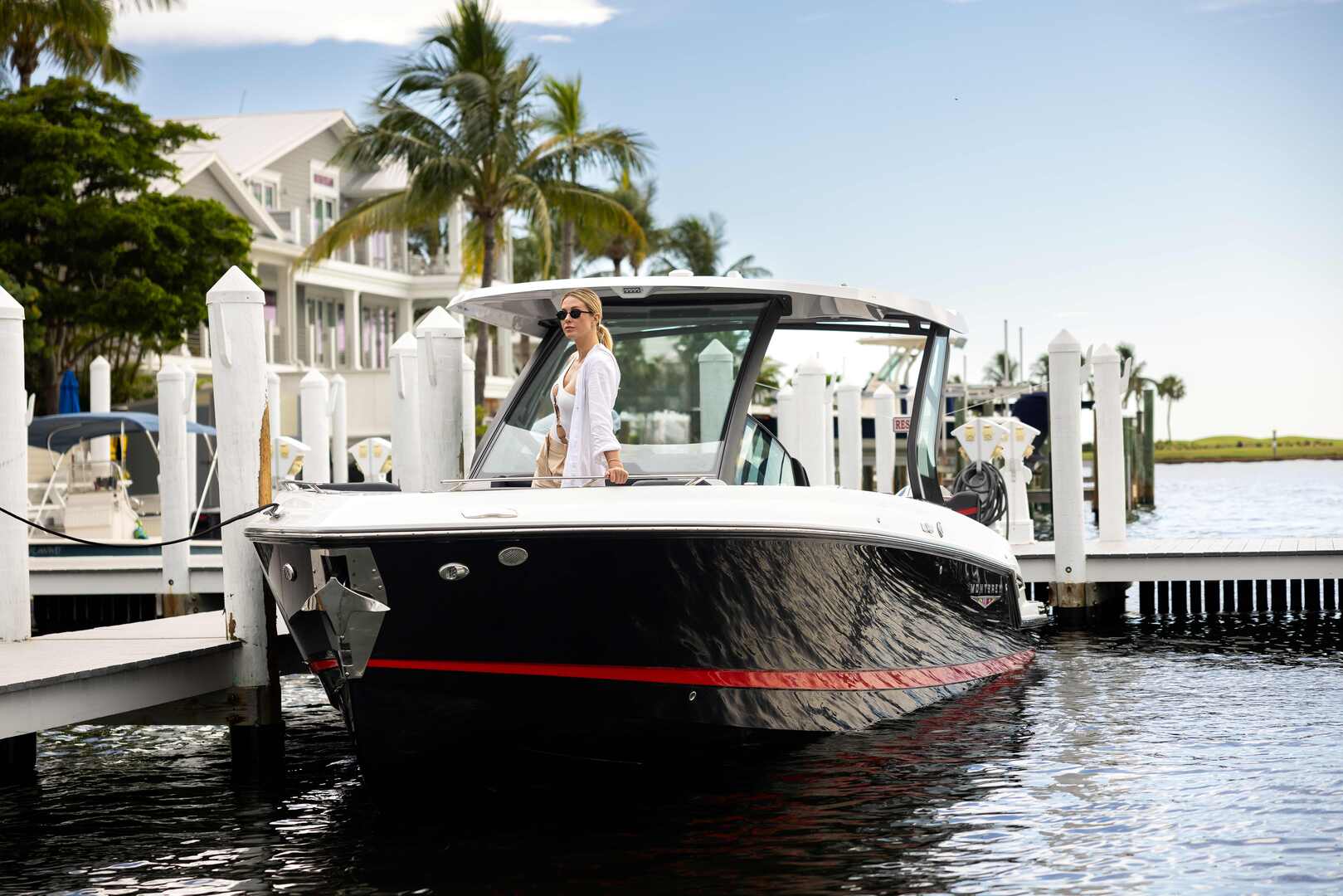 ELITE 30 OB 2025 | Monterey Boats