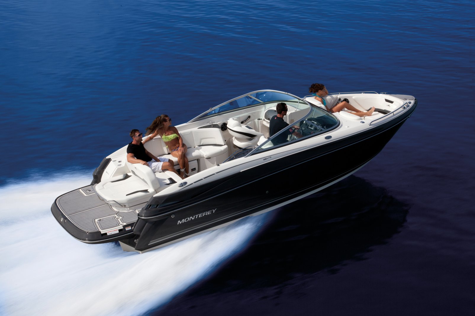 Starting Off Summer on your Monterey | Monterey Boats